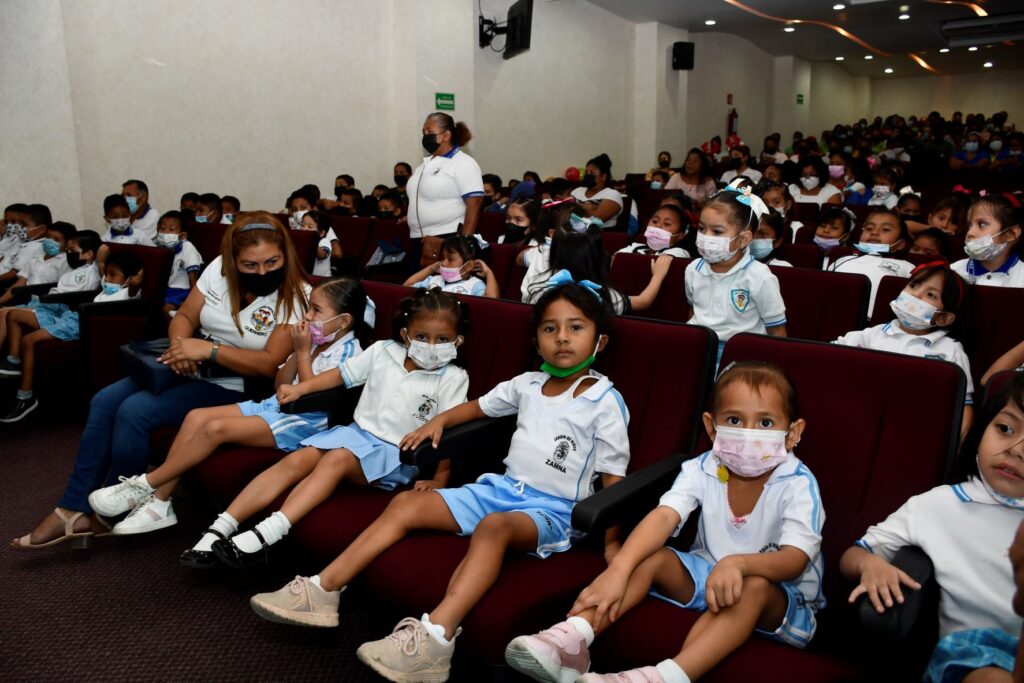 ENTREGA LA UNIVERSIDAD HIPÓCRATES JUGUETES A NIÑAS Y NIÑOS DE ESCASOS ...